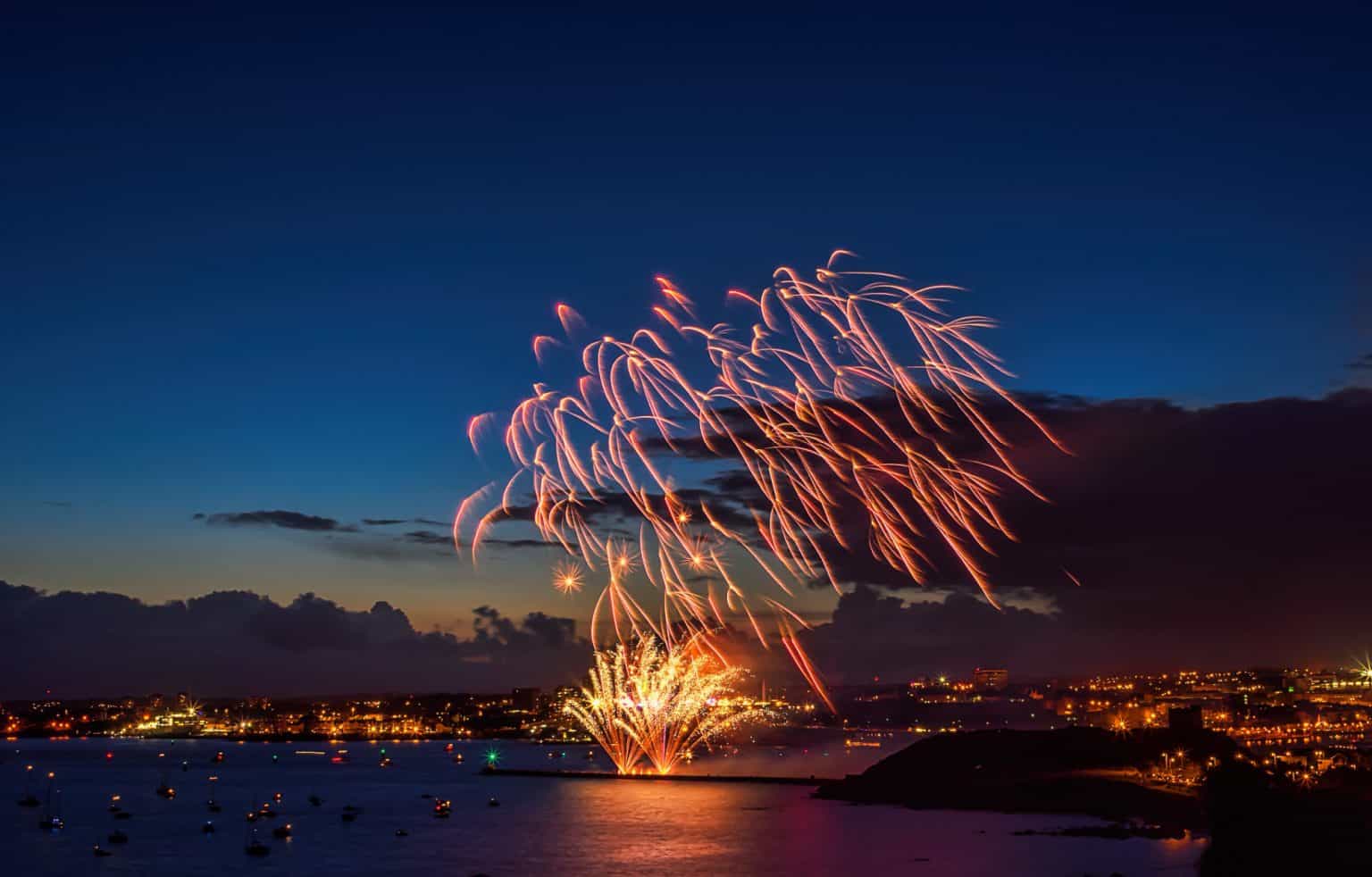 30+ firework displays in Devon in 2025 - Devon with Kids