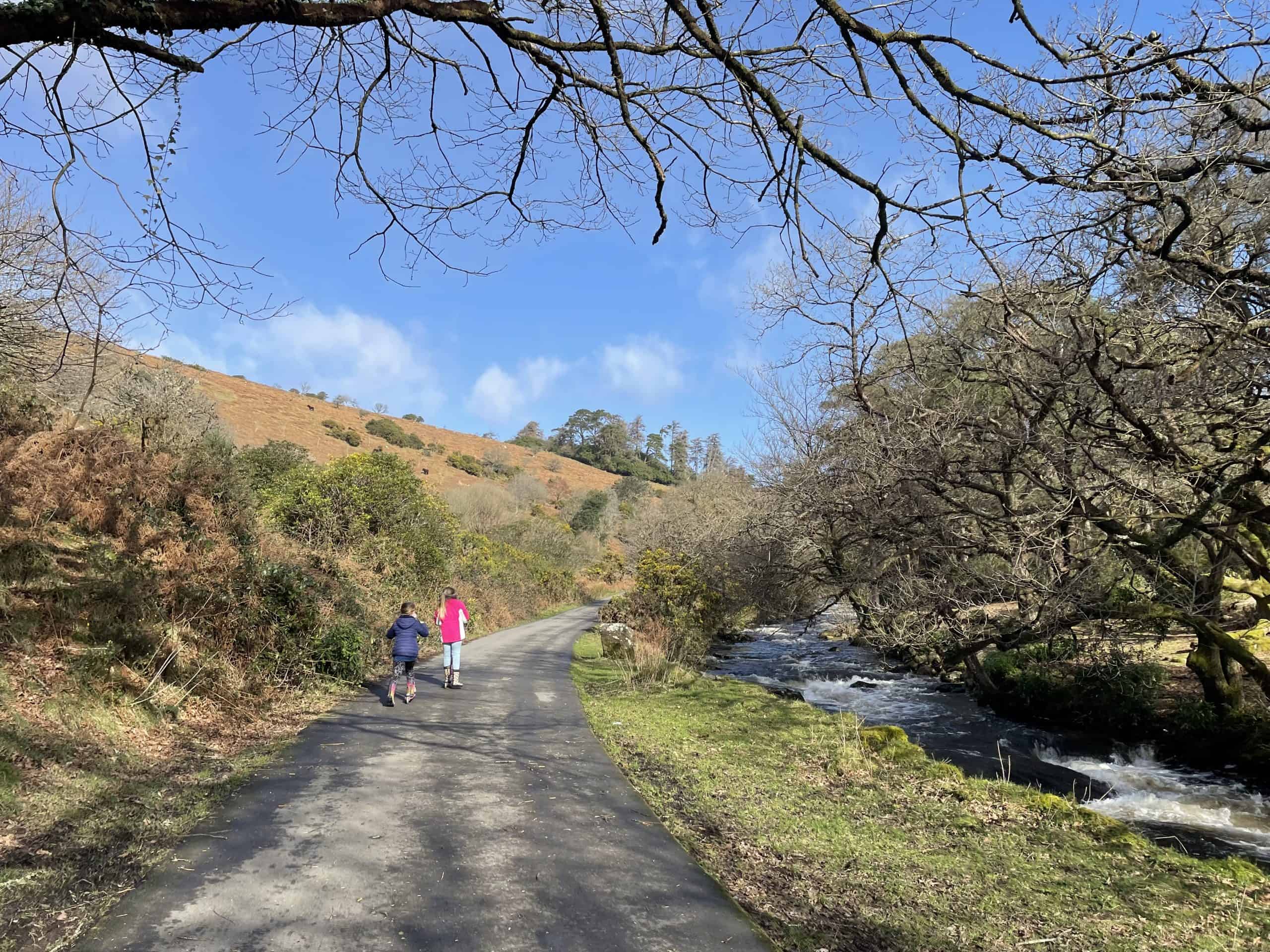 Avon Dam - an easy Dartmoor walk with children - Devon with Kids